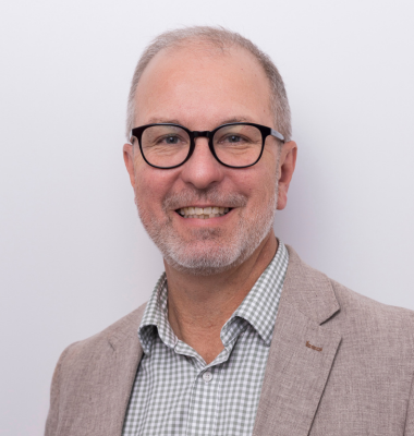 People - Advantage Group, Global Experts in B2B Relationship Building